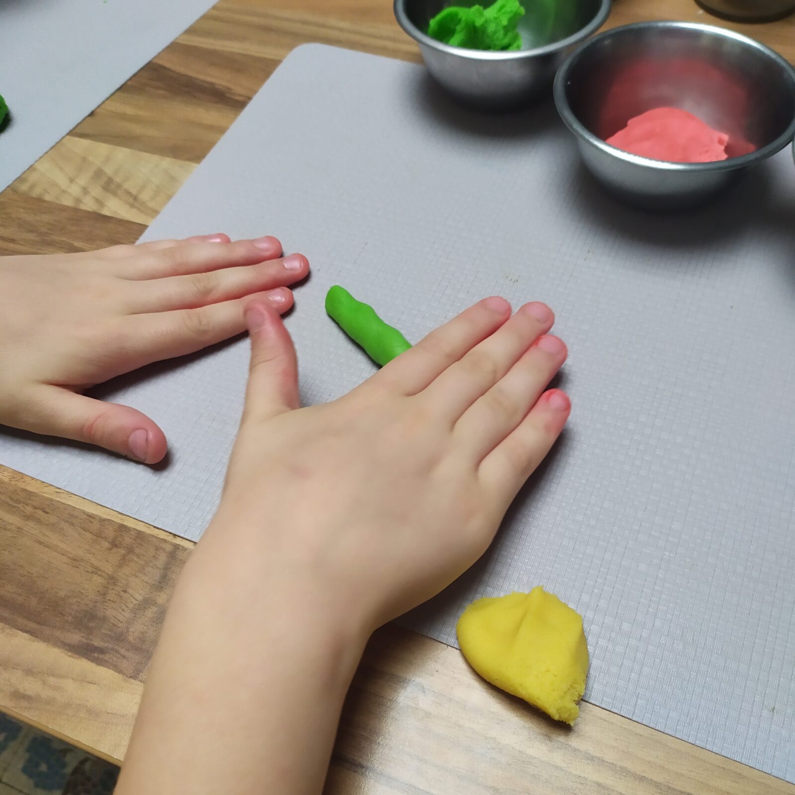 Comment faire de la pâte à modeler comestible maison ? – do it yourself ...